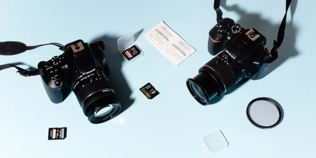 "Compact Champions: Discovering the Best Cameras for Professional-Grade ...